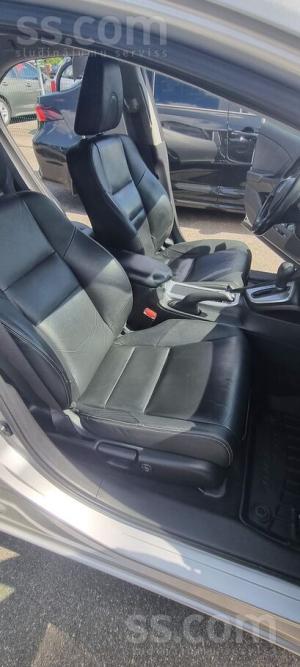 Pelēks Honda Civic 2012 Rīga, ar dzinēja tilpumu 1.80 L un nobraukumu 134 tūkst. km par 7500 €, foto 4 vietnē AUTOMOTO.COM.LV