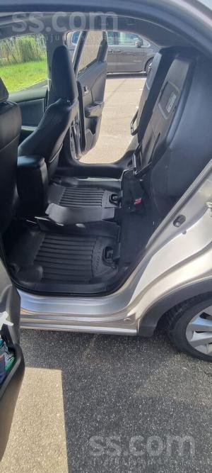 Pelēks Honda Civic 2012 Rīga, ar dzinēja tilpumu 1.80 L un nobraukumu 134 tūkst. km par 7500 €, foto 6 vietnē AUTOMOTO.COM.LV