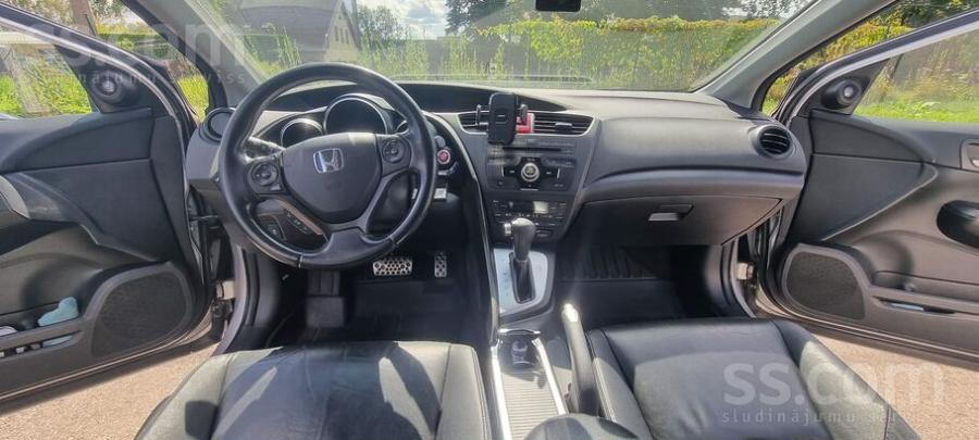Pelēks Honda Civic 2012 Rīga, ar dzinēja tilpumu 1.80 L un nobraukumu 134 tūkst. km par 7500 €, foto 9 vietnē AUTOMOTO.COM.LV