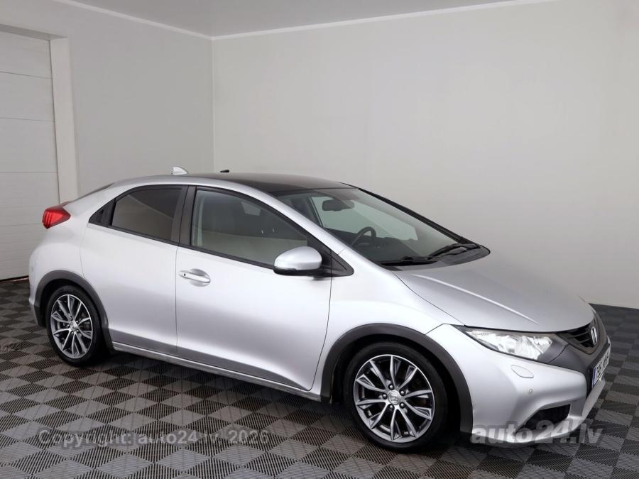 Pelēks Honda Civic 2012 Tallina, ar dzinēja tilpumu 1.80 L un nobraukumu 279 tūkst. km par 3299 €, foto 1 vietnē AUTOMOTO.COM.LV