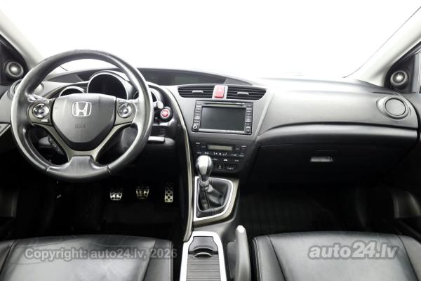 Grey Honda Civic 2012 in Tallinn, with an engine capacity of 1.80 L and mileage of 279 thousand km for 3299 €, photo 6 on AUTOMOTO.COM.LV