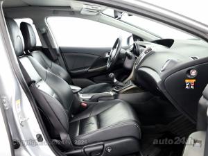 Pelēks Honda Civic 2012 Tallina, ar dzinēja tilpumu 1.80 L un nobraukumu 279 tūkst. km par 3299 €, foto 7 vietnē AUTOMOTO.COM.LV
