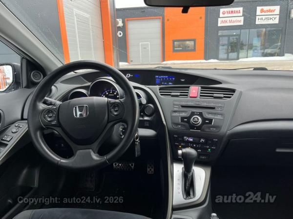 Pelēks Honda Civic 2013 Kuresāre, ar dzinēja tilpumu 1.80 L un nobraukumu 199 tūkst. km par 6690 €, foto 11 vietnē AUTOMOTO.COM.LV