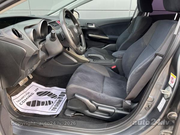 Pelēks Honda Civic 2013 Kuresāre, ar dzinēja tilpumu 1.80 L un nobraukumu 199 tūkst. km par 6490 €, foto 11 vietnē AUTOMOTO.COM.LV