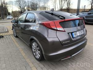 Pelēks Honda Civic 2013 Rīga, ar dzinēja tilpumu 1.60 L un nobraukumu 240 tūkst. km par 4300 €, foto 5 vietnē AUTOMOTO.COM.LV