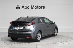 Grey Honda Civic 2016 in Tallinn, with an engine capacity of 1.30 L and mileage of 128 thousand km for 9900 €, photo 5 on AUTOMOTO.COM.LV