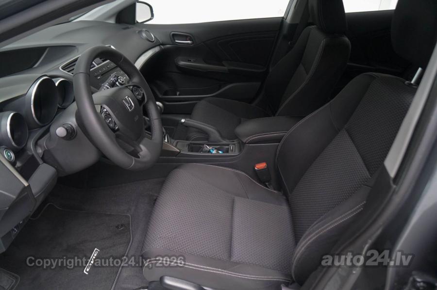 Grey Honda Civic 2016 in Tallinn, with an engine capacity of 1.30 L and mileage of 128 thousand km for 9900 €, photo 8 on AUTOMOTO.COM.LV
