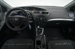 Grey Honda Civic 2016 in Tallinn, with an engine capacity of 1.30 L and mileage of 128 thousand km for 9900 €, photo 9 on AUTOMOTO.COM.LV