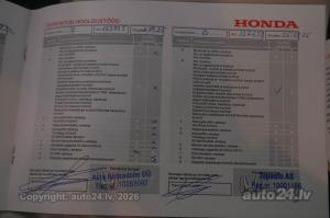 Grey Honda Civic 2016 in Tallinn, with an engine capacity of 1.30 L and mileage of 128 thousand km for 9900 €, photo 20 on AUTOMOTO.COM.LV