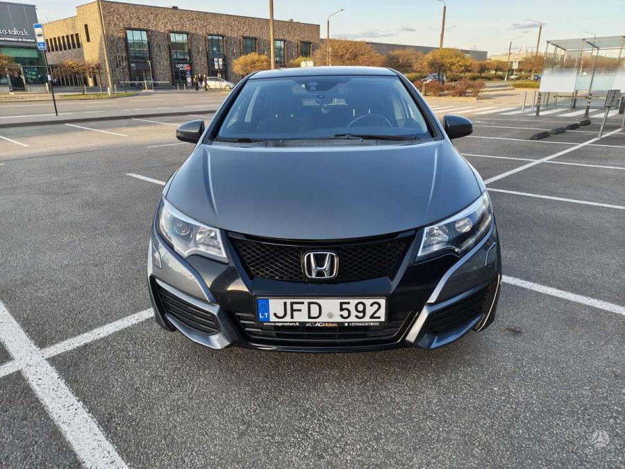 Grey Honda Civic 2016 in Vilnius, with an engine capacity of 1.34 L and mileage of 105 thousand km for 8500 €, photo 3 on AUTOMOTO.COM.LV