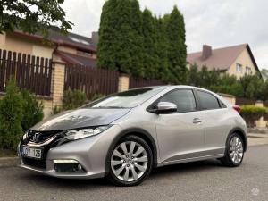 Pelēks Honda Civic 2016 Viļņa, ar dzinēja tilpumu 1.80 L un nobraukumu 180 tūkst. km par 8450 €, foto  vietnē AUTOMOTO.COM.LV