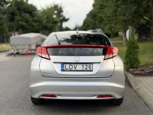 Grey Honda Civic 2016 in Vilnius, with an engine capacity of 1.80 L and mileage of 180 thousand km for 8450 €, photo 14 on AUTOMOTO.COM.LV