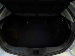 Grey Honda Civic 2016 in Vilnius, with an engine capacity of 1.80 L and mileage of 180 thousand km for 8450 €, photo 17 on AUTOMOTO.COM.LV