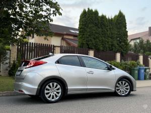 Grey Honda Civic 2016 in Vilnius, with an engine capacity of 1.80 L and mileage of 180 thousand km for 8450 €, photo 21 on AUTOMOTO.COM.LV