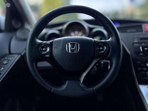 Grey Honda Civic 2016 in Vilnius, with an engine capacity of 1.80 L and mileage of 180 thousand km for 8450 €, photo 41 on AUTOMOTO.COM.LV