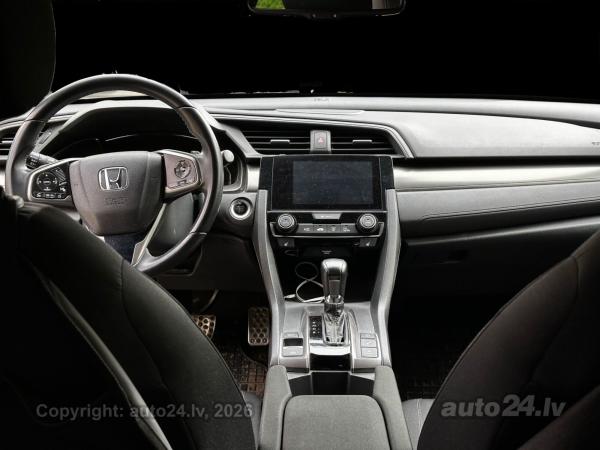 Pelēks Honda Civic 2017 Tallina, ar dzinēja tilpumu 1.00 L un nobraukumu 87 tūkst. km par 15000 €, foto 2 vietnē AUTOMOTO.COM.LV