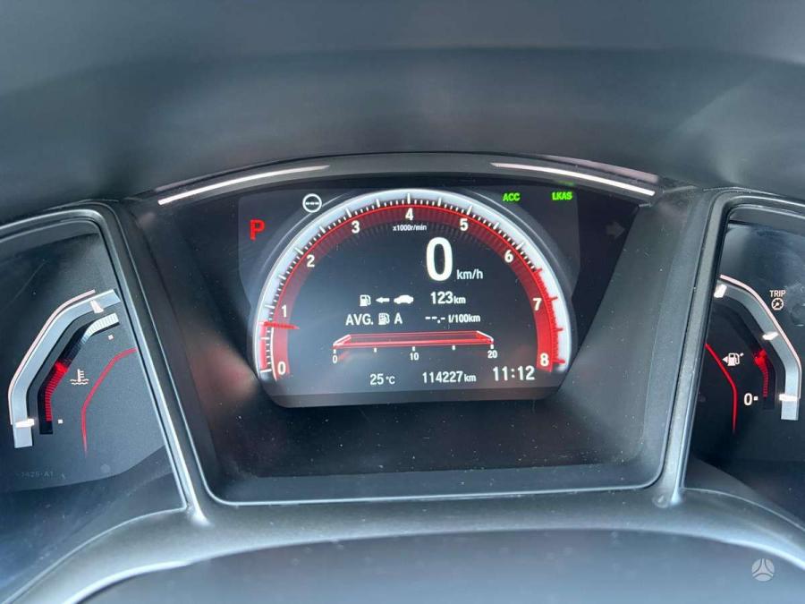 Grey Honda Civic 2017 in Vilnius, with an engine capacity of 1.50 L and mileage of 114 thousand km for 16590 €, photo 12 on AUTOMOTO.COM.LV