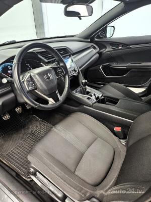 Grey Honda Civic 2017 in Tallinn, with an engine capacity of 1.00 L and mileage of 82 thousand km for 12900 €, photo 5 on AUTOMOTO.COM.LV