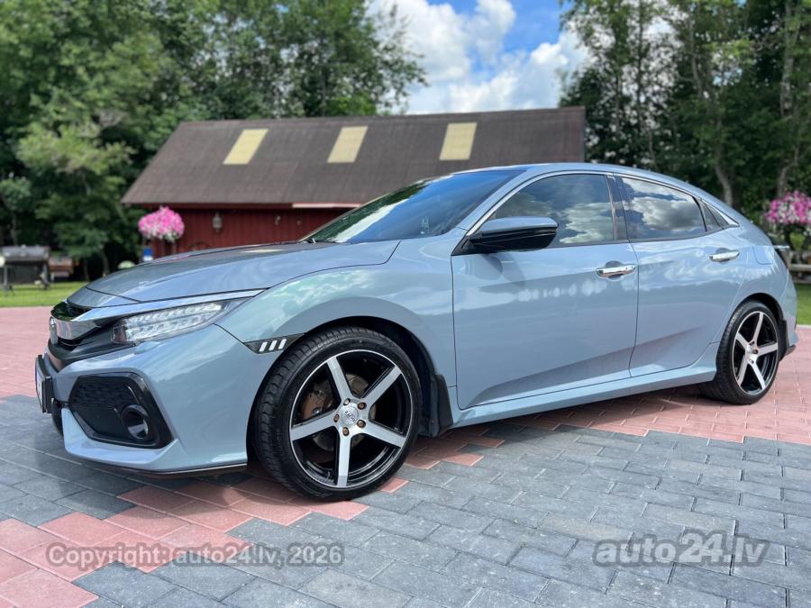 Pelēks Honda Civic 2017 Rapla, ar dzinēja tilpumu 1.50 L un nobraukumu 185 tūkst. km par 13000 €, foto 1 vietnē AUTOMOTO.COM.LV