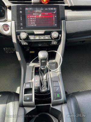 Pelēks Honda Civic 2017 Rapla, ar dzinēja tilpumu 1.50 L un nobraukumu 185 tūkst. km par 13000 €, foto 6 vietnē AUTOMOTO.COM.LV