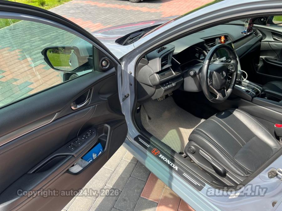 Pelēks Honda Civic 2017 Rapla, ar dzinēja tilpumu 1.50 L un nobraukumu 185 tūkst. km par 13000 €, foto 11 vietnē AUTOMOTO.COM.LV