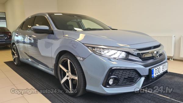 Grey Honda Civic 2017 in Tartu, with an engine capacity of 1.50 L and mileage of 188 thousand km for 14900 €, photo 3 on AUTOMOTO.COM.LV