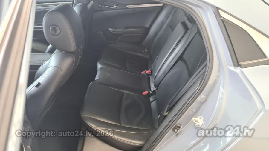 Pelēks Honda Civic 2017 Tartu, ar dzinēja tilpumu 1.50 L un nobraukumu 188 tūkst. km par 14900 €, foto 6 vietnē AUTOMOTO.COM.LV