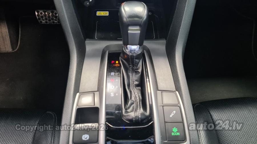 Pelēks Honda Civic 2017 Tartu, ar dzinēja tilpumu 1.50 L un nobraukumu 188 tūkst. km par 14900 €, foto 12 vietnē AUTOMOTO.COM.LV