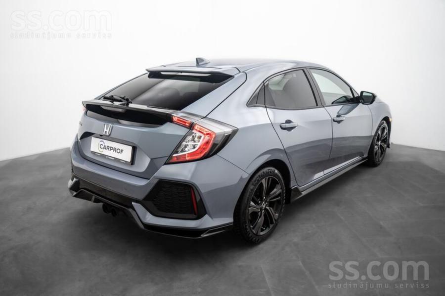 Pelēks Honda Civic 2017 Tallina, ar dzinēja tilpumu 1.50 L un nobraukumu 132 tūkst. km par 14899 €, foto 4 vietnē AUTOMOTO.COM.LV