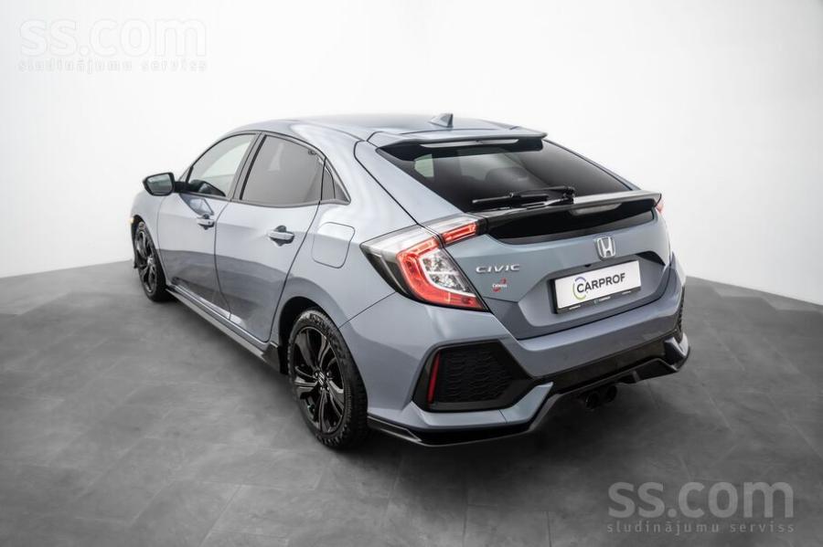Pelēks Honda Civic 2017 Tallina, ar dzinēja tilpumu 1.50 L un nobraukumu 132 tūkst. km par 14899 €, foto 9 vietnē AUTOMOTO.COM.LV