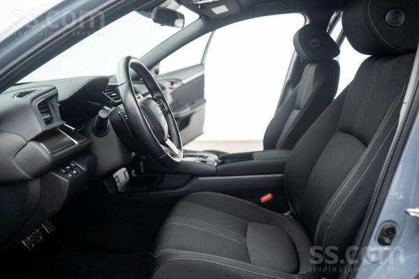 Honda Civic 2017 Tallina vietnē Pelēks Honda Civic 2017 Tallina, ar dzinēja tilpumu 1.50 L un nobraukumu 132 tūkst. km par 14899 €, foto 10 vietnē AUTOMOTO.COM.LV