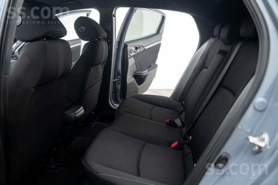 Pelēks Honda Civic 2017 Tallina, ar dzinēja tilpumu 1.50 L un nobraukumu 132 tūkst. km par 14899 €, foto 11 vietnē AUTOMOTO.COM.LV