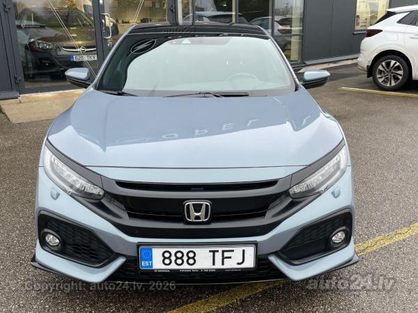 Grey Honda Civic 2018 in Tartu, with an engine capacity of 1.50 L and mileage of 90 thousand km for 15890 €, photo 2 on AUTOMOTO.COM.LV