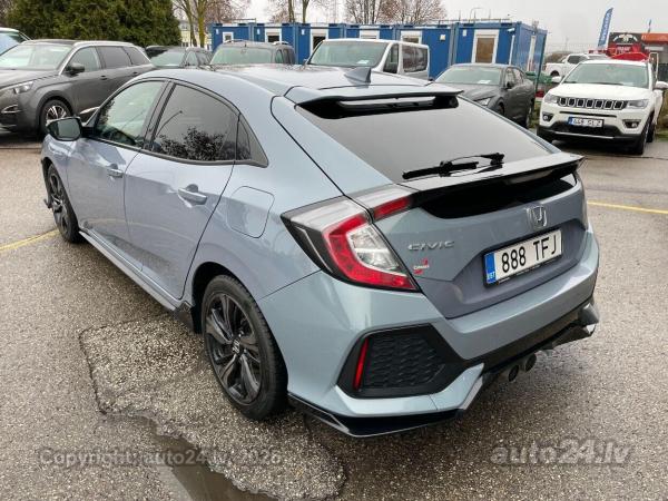 Grey Honda Civic 2018 in Tartu, with an engine capacity of 1.50 L and mileage of 90 thousand km for 15890 €, photo 7 on AUTOMOTO.COM.LV