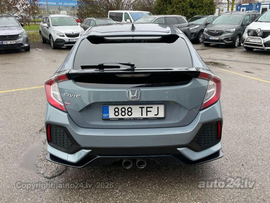 Grey Honda Civic 2018 in Tartu, with an engine capacity of 1.50 L and mileage of 90 thousand km for 15890 €, photo 5 on AUTOMOTO.COM.LV