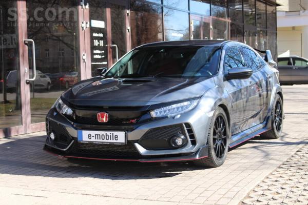 Pelēks Honda Civic 2018 Rīga, ar dzinēja tilpumu 2.00 L un nobraukumu 97 tūkst. km par 29700 €, foto 1 vietnē AUTOMOTO.COM.LV