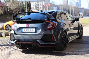 Pelēks Honda Civic 2018 Rīga, ar dzinēja tilpumu 2.00 L un nobraukumu 97 tūkst. km par 29700 €, foto 4 vietnē AUTOMOTO.COM.LV