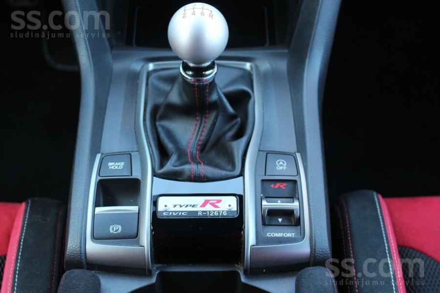 Pelēks Honda Civic 2018 Rīga, ar dzinēja tilpumu 2.00 L un nobraukumu 98 tūkst. km par 28950 €, foto 12 vietnē AUTOMOTO.COM.LV