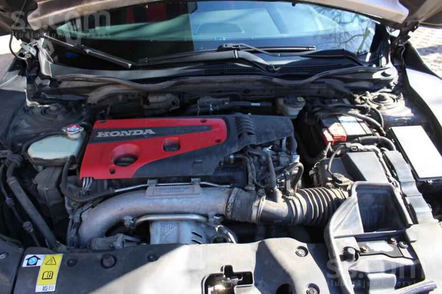 Pelēks Honda Civic 2018 Rīga, ar dzinēja tilpumu 2.00 L un nobraukumu 98 tūkst. km par 28950 €, foto 24 vietnē AUTOMOTO.COM.LV