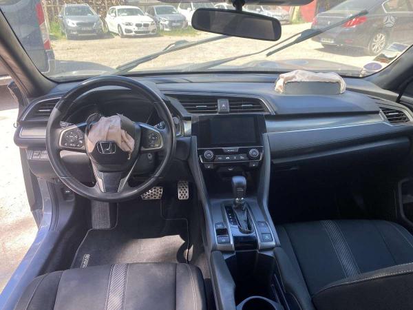 Pelēks Honda Civic 2018 Tauragė, ar dzinēja tilpumu 0.99 L un nobraukumu 66 tūkst. km par 4700 €, foto 5 vietnē AUTOMOTO.COM.LV