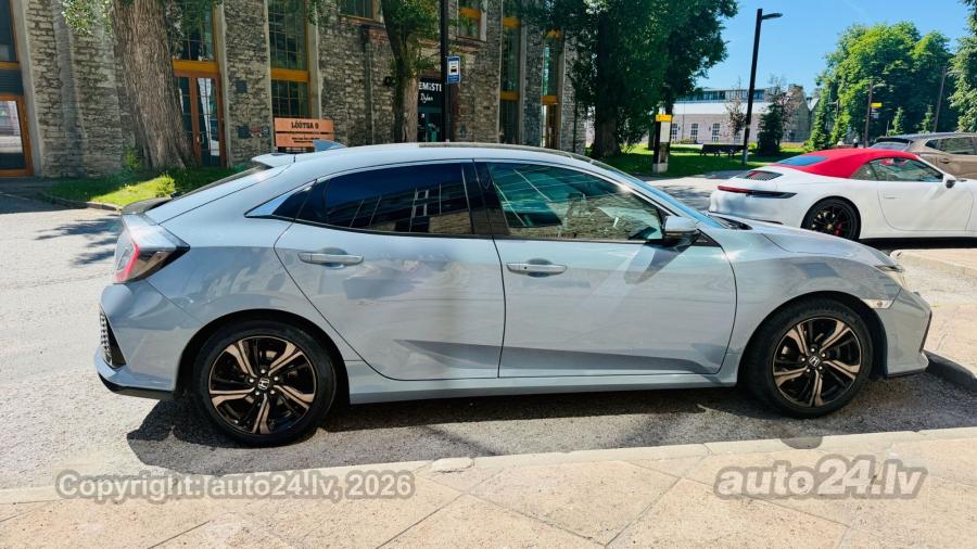 Grey Honda Civic 2018 in Tallinn, with an engine capacity of 1.60 L and mileage of 70 thousand km for 16900 €, photo 5 on AUTOMOTO.COM.LV
