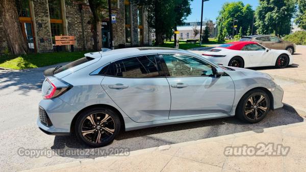 Pelēks Honda Civic 2018 Tallina, ar dzinēja tilpumu 1.60 L un nobraukumu 70 tūkst. km par 16900 €, foto 5 vietnē AUTOMOTO.COM.LV