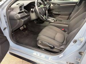 Pelēks Honda Civic 2018 Viļņa, ar dzinēja tilpumu 1.50 L un nobraukumu 102 tūkst. km par 17390 €, foto 7 vietnē AUTOMOTO.COM.LV