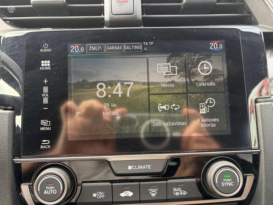Pelēks Honda Civic 2018 Viļņa, ar dzinēja tilpumu 1.50 L un nobraukumu 102 tūkst. km par 17390 €, foto 14 vietnē AUTOMOTO.COM.LV