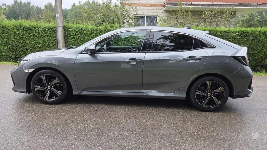 Pelēks Honda Civic 2018 Prienai, ar dzinēja tilpumu 0.99 L un nobraukumu 150 tūkst. km par 9650 €, foto 5 vietnē AUTOMOTO.COM.LV