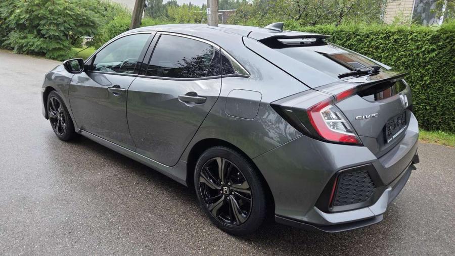 Pelēks Honda Civic 2018 Prienai, ar dzinēja tilpumu 0.99 L un nobraukumu 150 tūkst. km par 9650 €, foto 6 vietnē AUTOMOTO.COM.LV