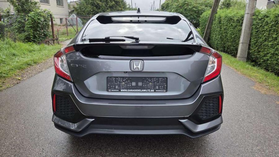 Pelēks Honda Civic 2018 Prienai, ar dzinēja tilpumu 0.99 L un nobraukumu 150 tūkst. km par 9650 €, foto 8 vietnē AUTOMOTO.COM.LV