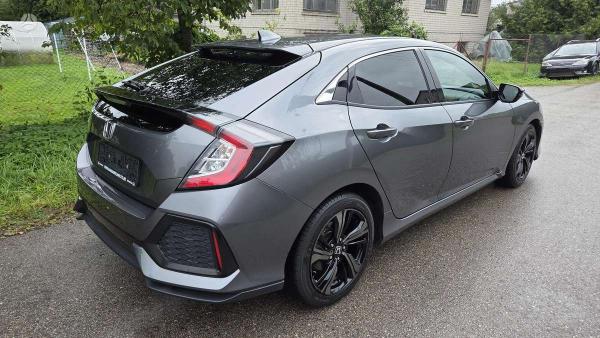 Pelēks Honda Civic 2018 Prienai, ar dzinēja tilpumu 0.99 L un nobraukumu 150 tūkst. km par 9650 €, foto 10 vietnē AUTOMOTO.COM.LV