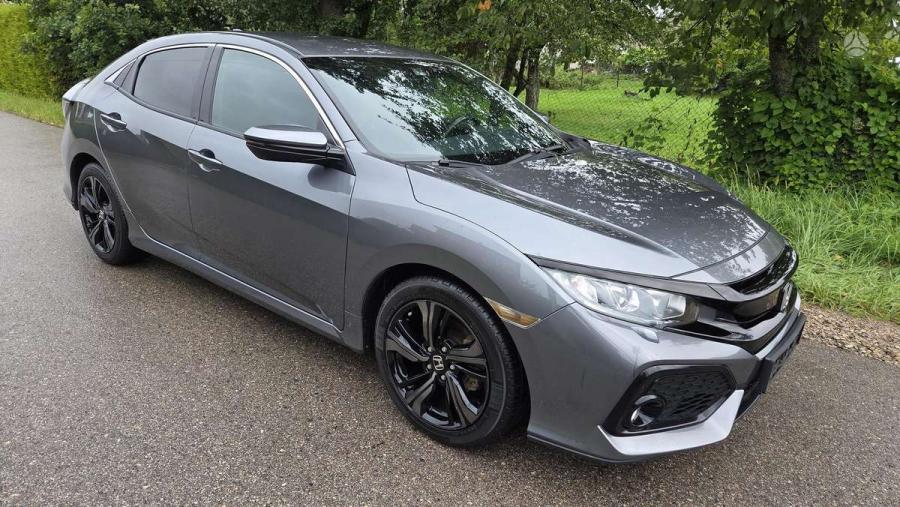 Pelēks Honda Civic 2018 Prienai, ar dzinēja tilpumu 0.99 L un nobraukumu 150 tūkst. km par 9650 €, foto 12 vietnē AUTOMOTO.COM.LV