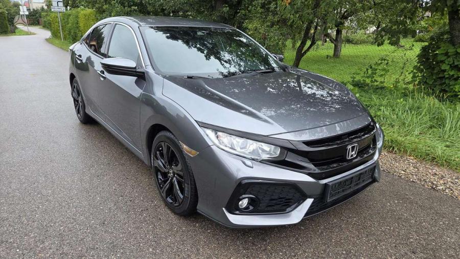 Pelēks Honda Civic 2018 Prienai, ar dzinēja tilpumu 0.99 L un nobraukumu 150 tūkst. km par 9650 €, foto 13 vietnē AUTOMOTO.COM.LV